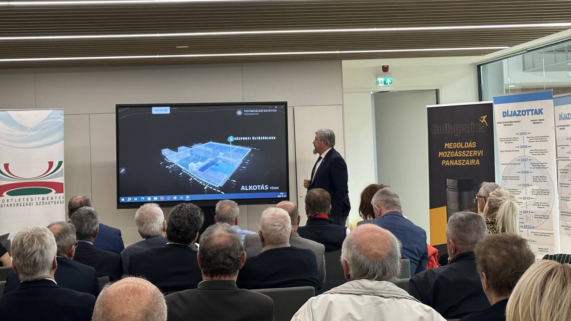 Magyar Testnevelési és Sporttudományi Egyetem - SMSZ-emlékdíjat kapott ...