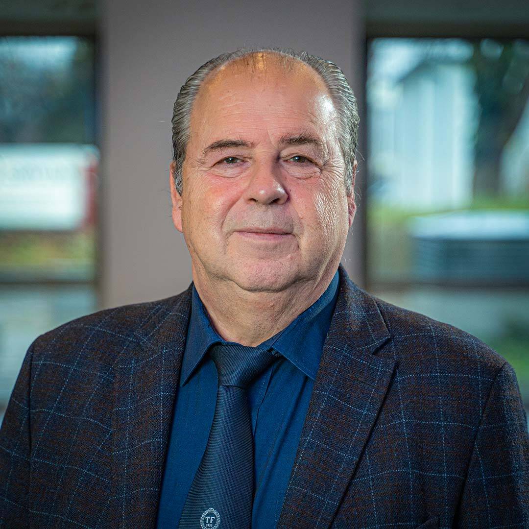 Magyar Testnevelési és Sporttudományi Egyetem - Szervezeti, személyzeti ...